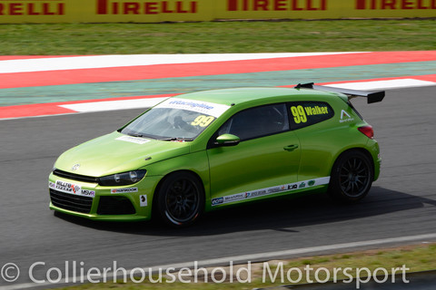 Thompson & Witts Share VW Honours in Norfolk